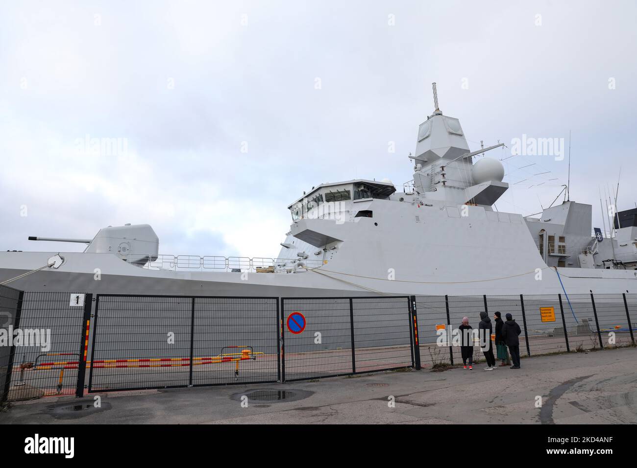 Helsinki, Finland. 05th Nov, 2022. Frigate HNLMS Tromp of the Royal ...