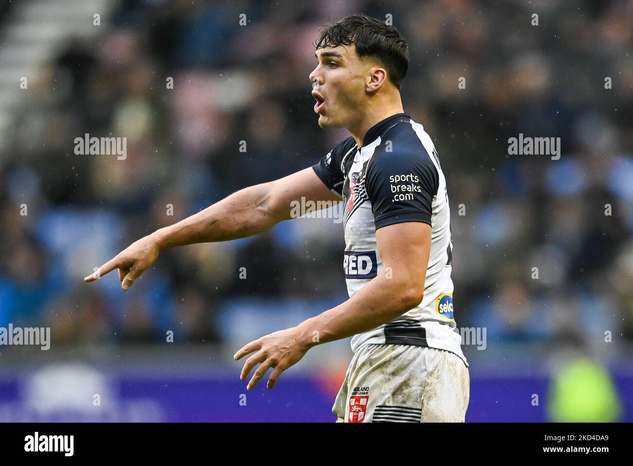 Herbie Farnworth of England gives his team instructions during the ...
