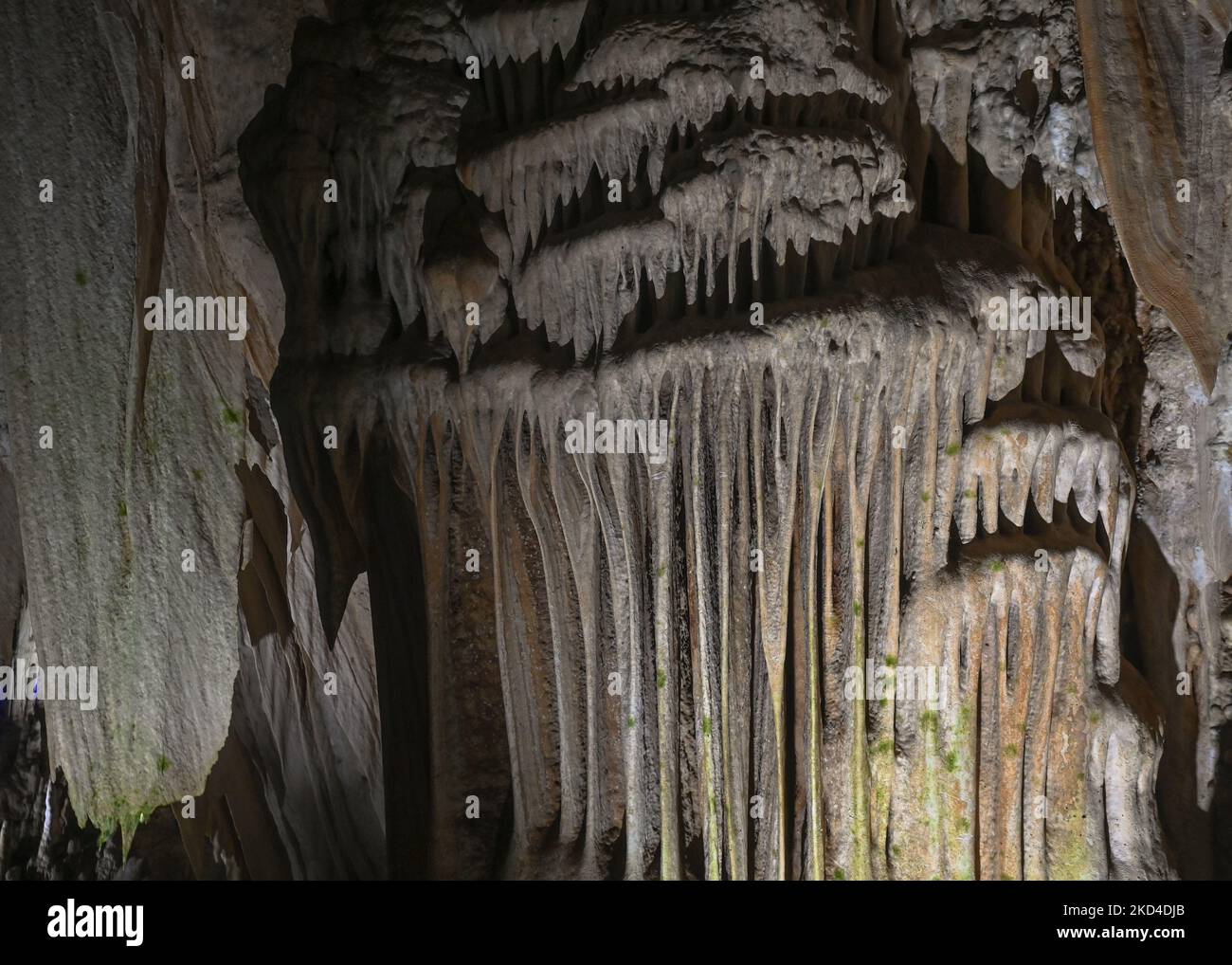 Shark tooth stalactites hi-res stock photography and images - Alamy