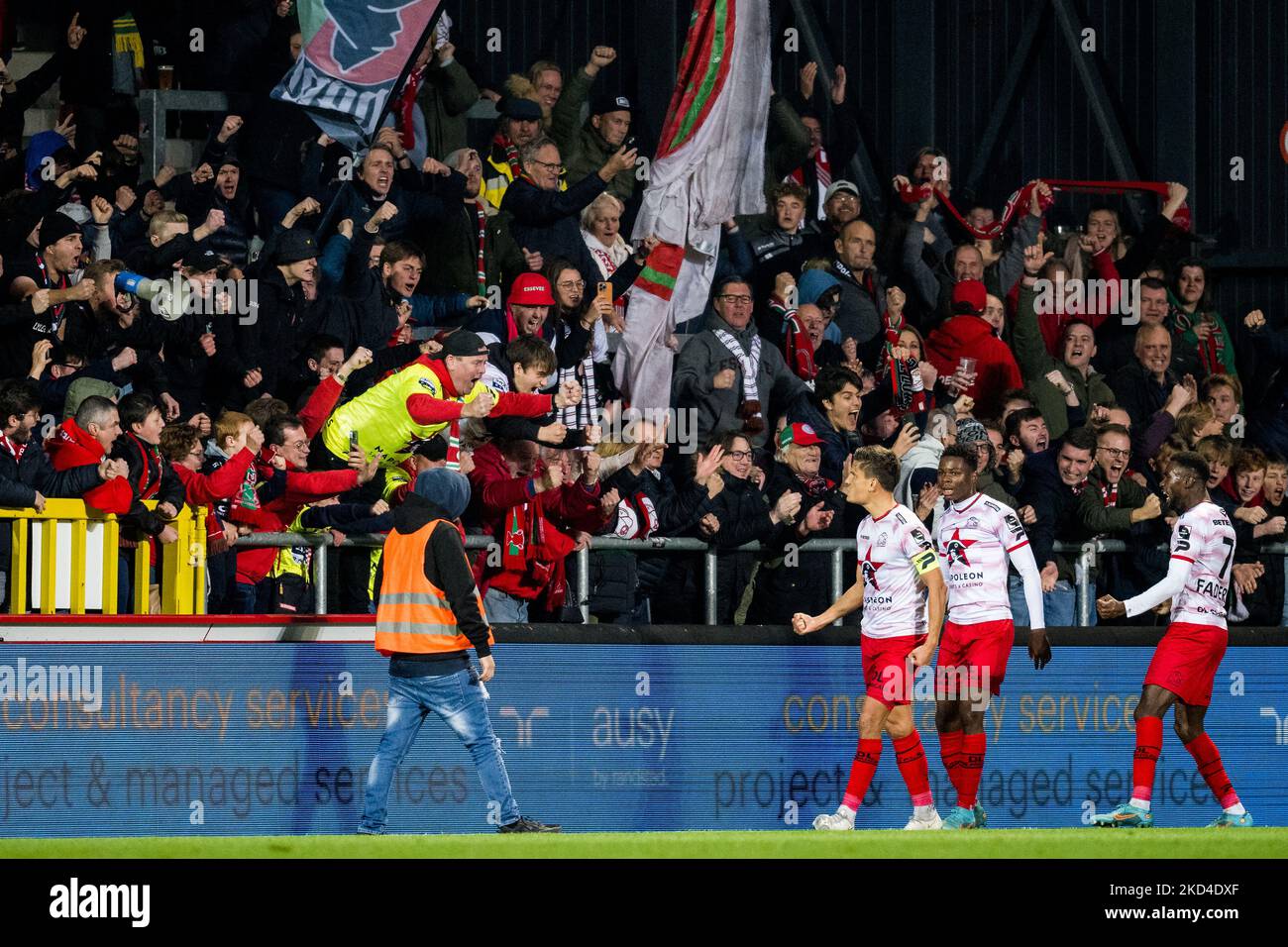 Essevee's Jelle Vossen celebrates after scoring from penalty during a ...