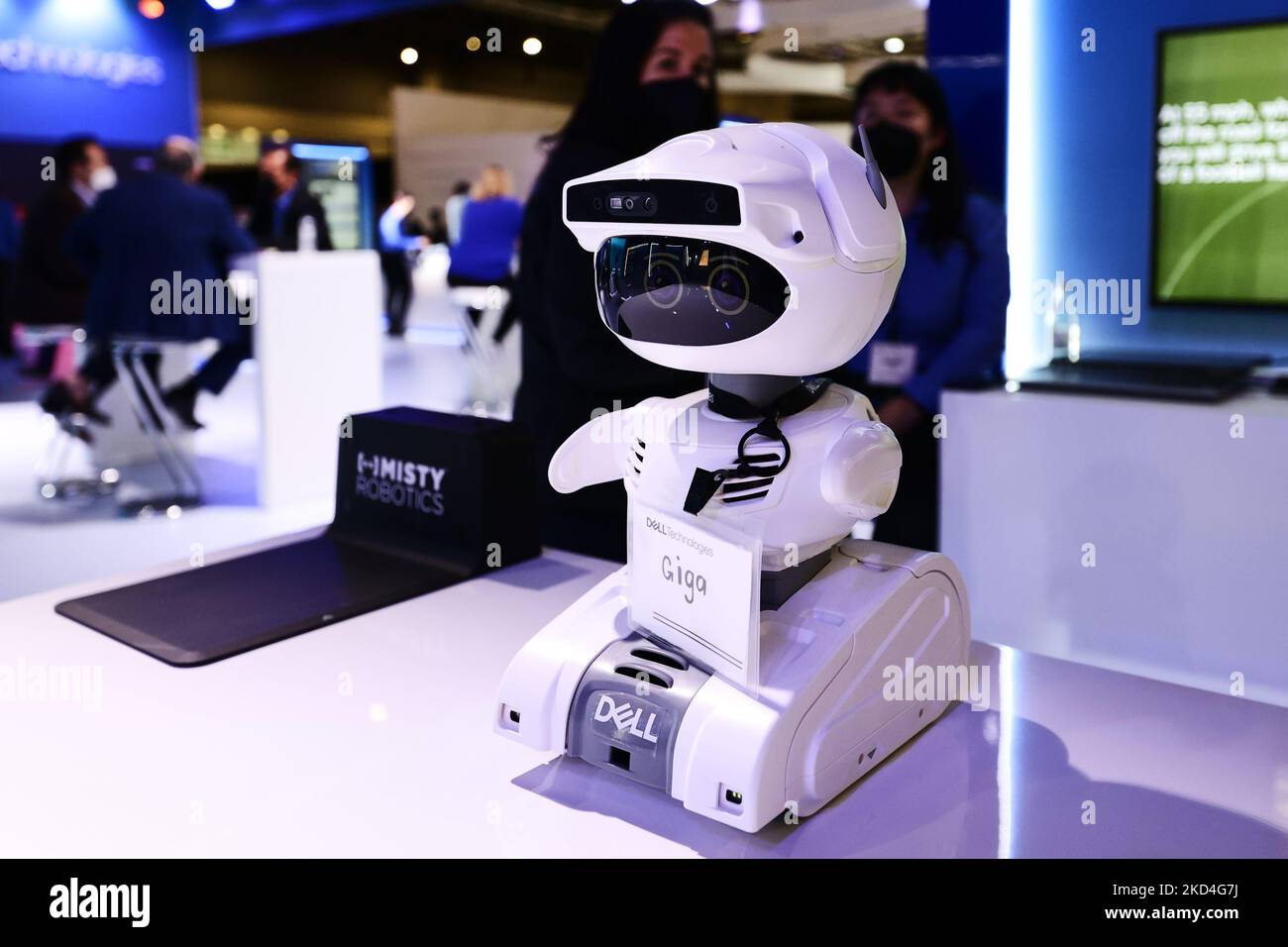 Misty II, the first professional-grade platform robot by Misty Robotics ...