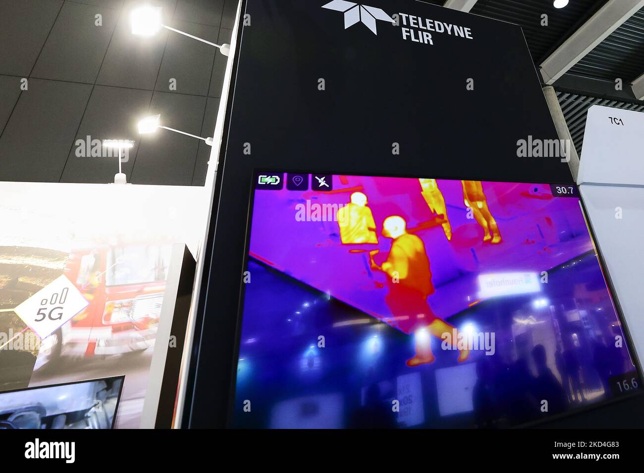 Infrared real time images hi-res stock photography and images - Alamy