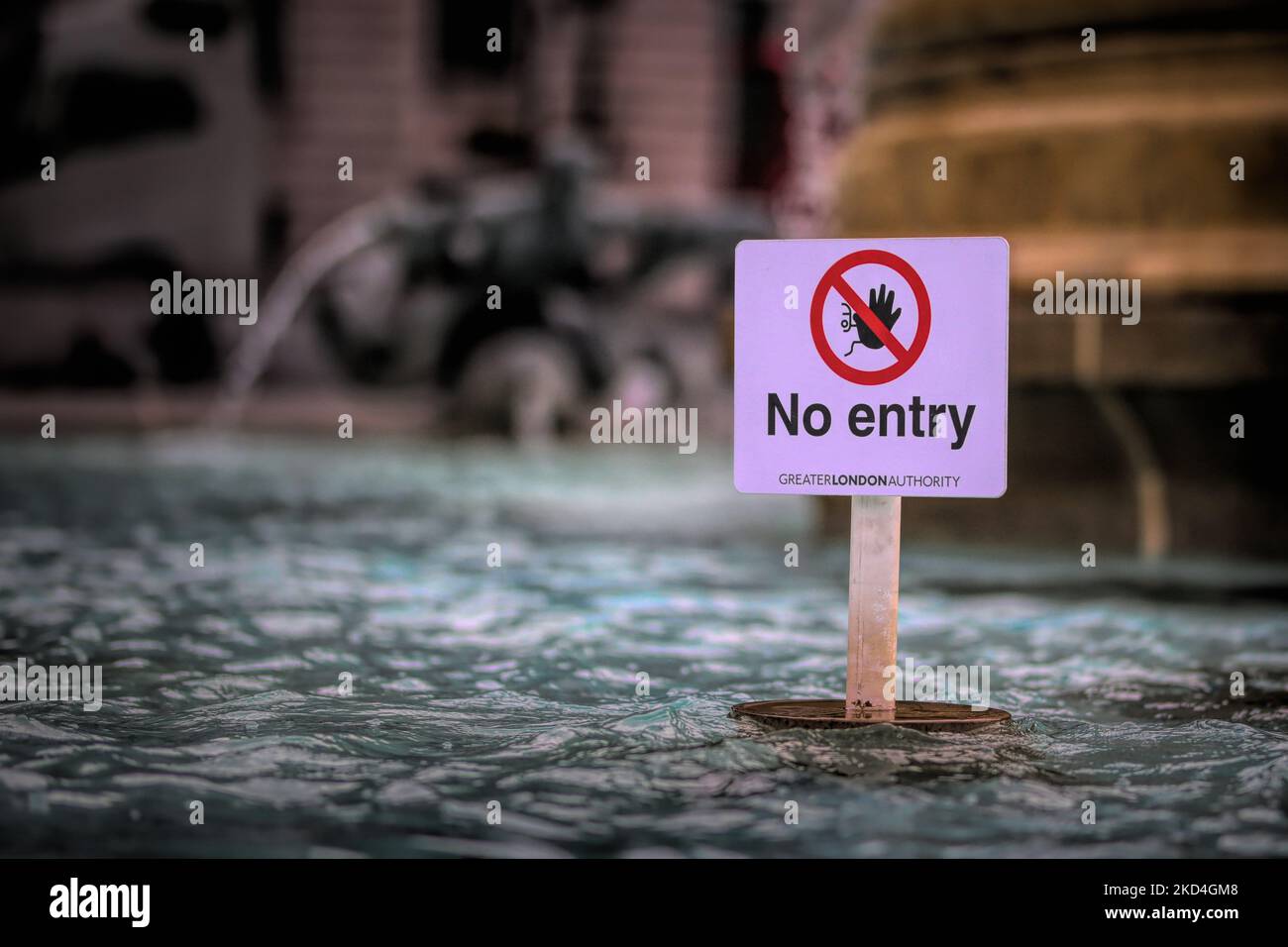 A no entry sign in a water fountain Stock Photo - Alamy