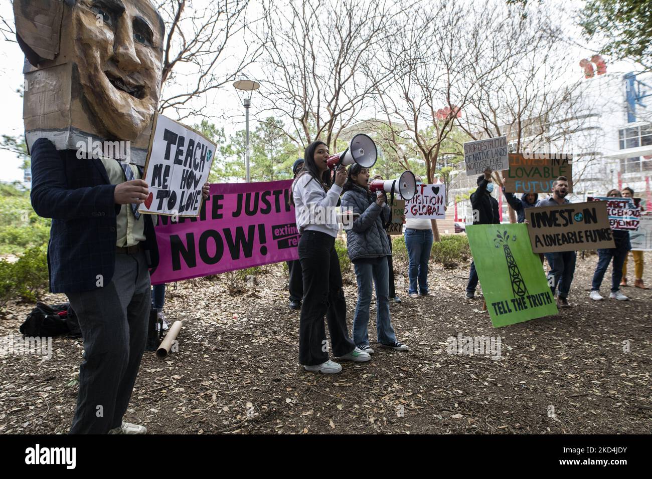 Presidential protest signs on ground hi-res stock photography and ...