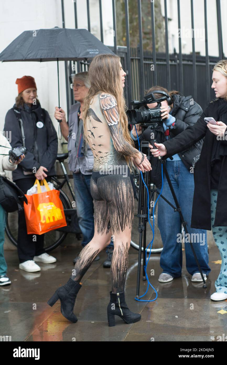 Downing street, London, UK. 5th November 2022. Hannah Bourne-Taylor ... Downing street, London, UK. 5th November 2022. Hannah Bourne-Taylor ...