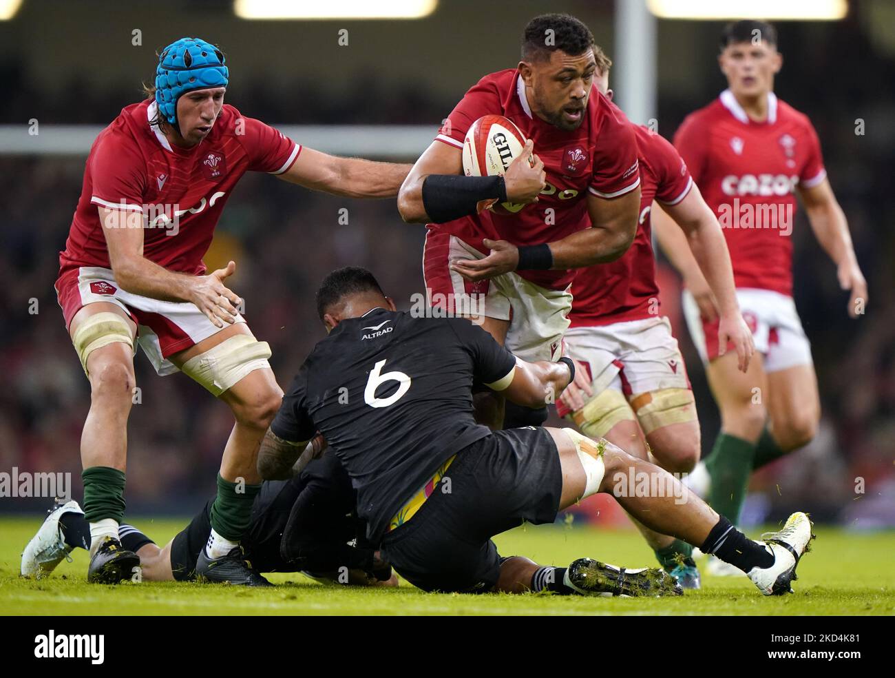 Taulupe faletau wales 2022 hi-res stock photography and images - Alamy