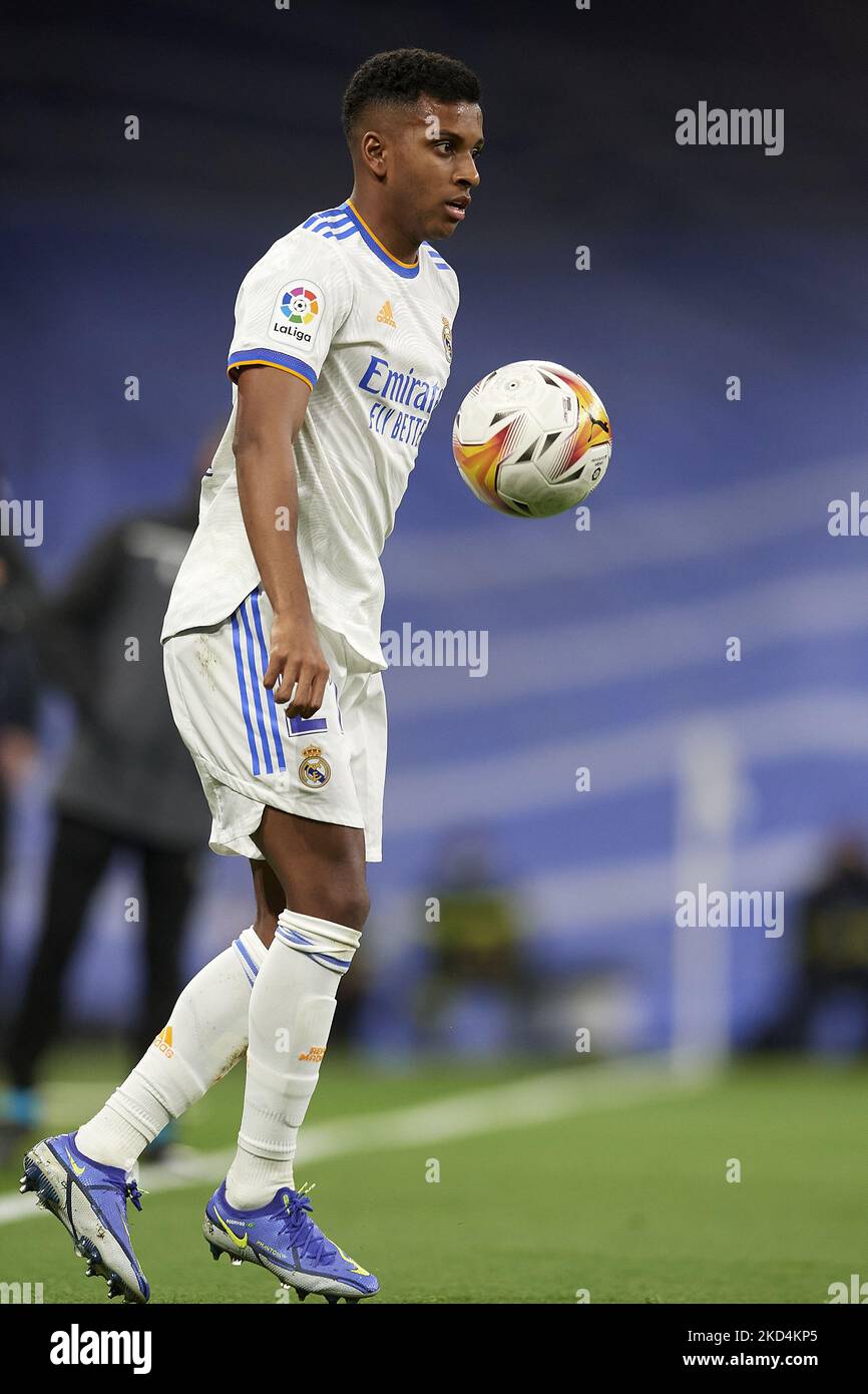 Rodrygo of Real Madrid controls the ball during the La Liga Santander ...
