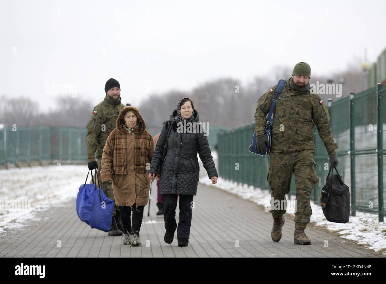 Medyka in Poland welcomes hundreds of separated families fleeing ...