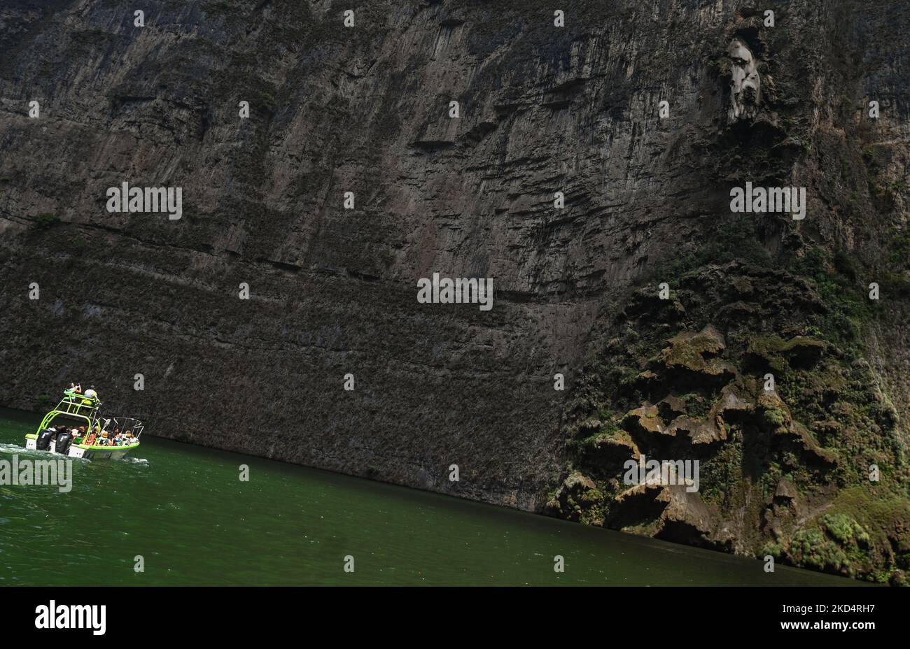 Christmas Tree Formation in Sumidero Canyon National Park. On Wednesday ...