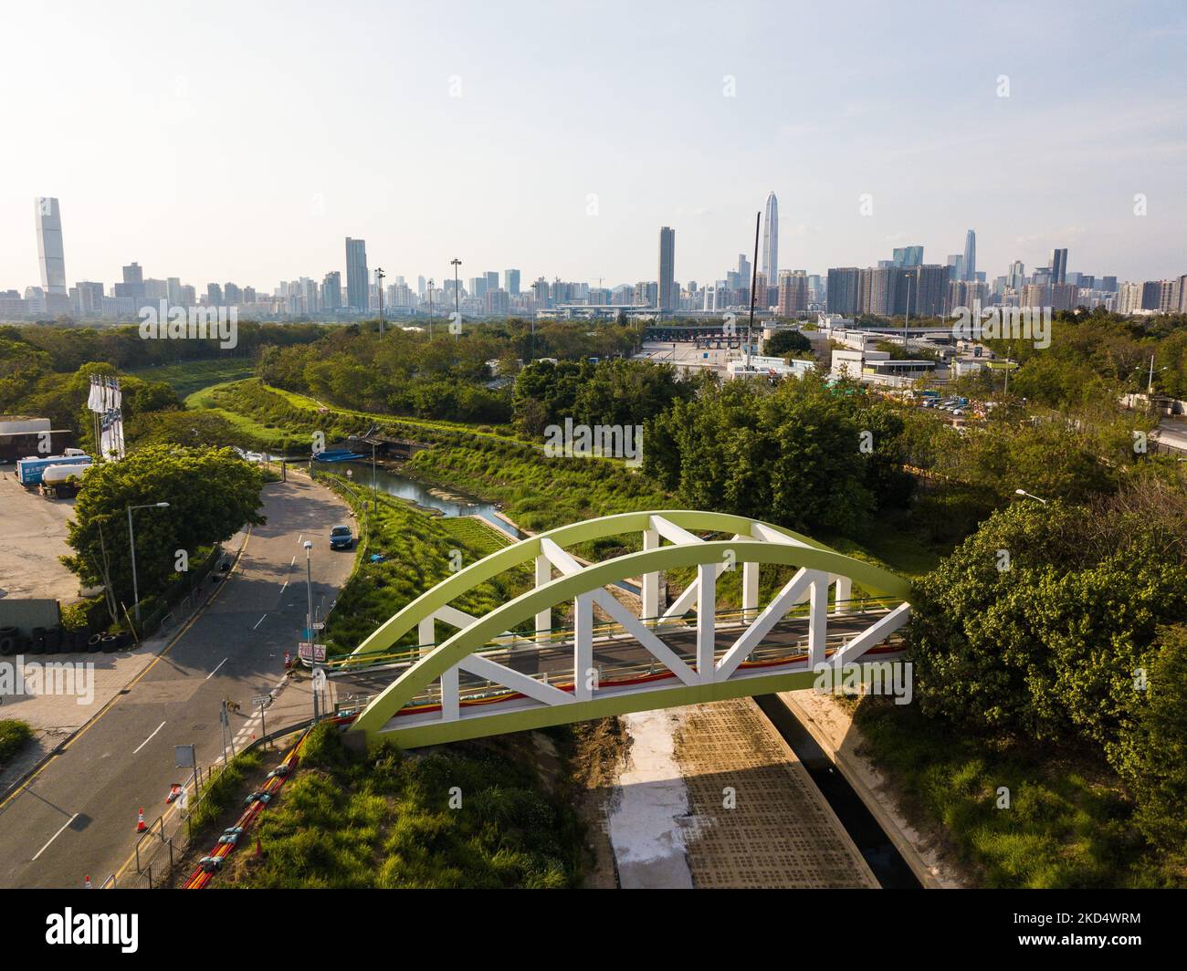 Shenzhen border bridge hi-res stock photography and images - Alamy