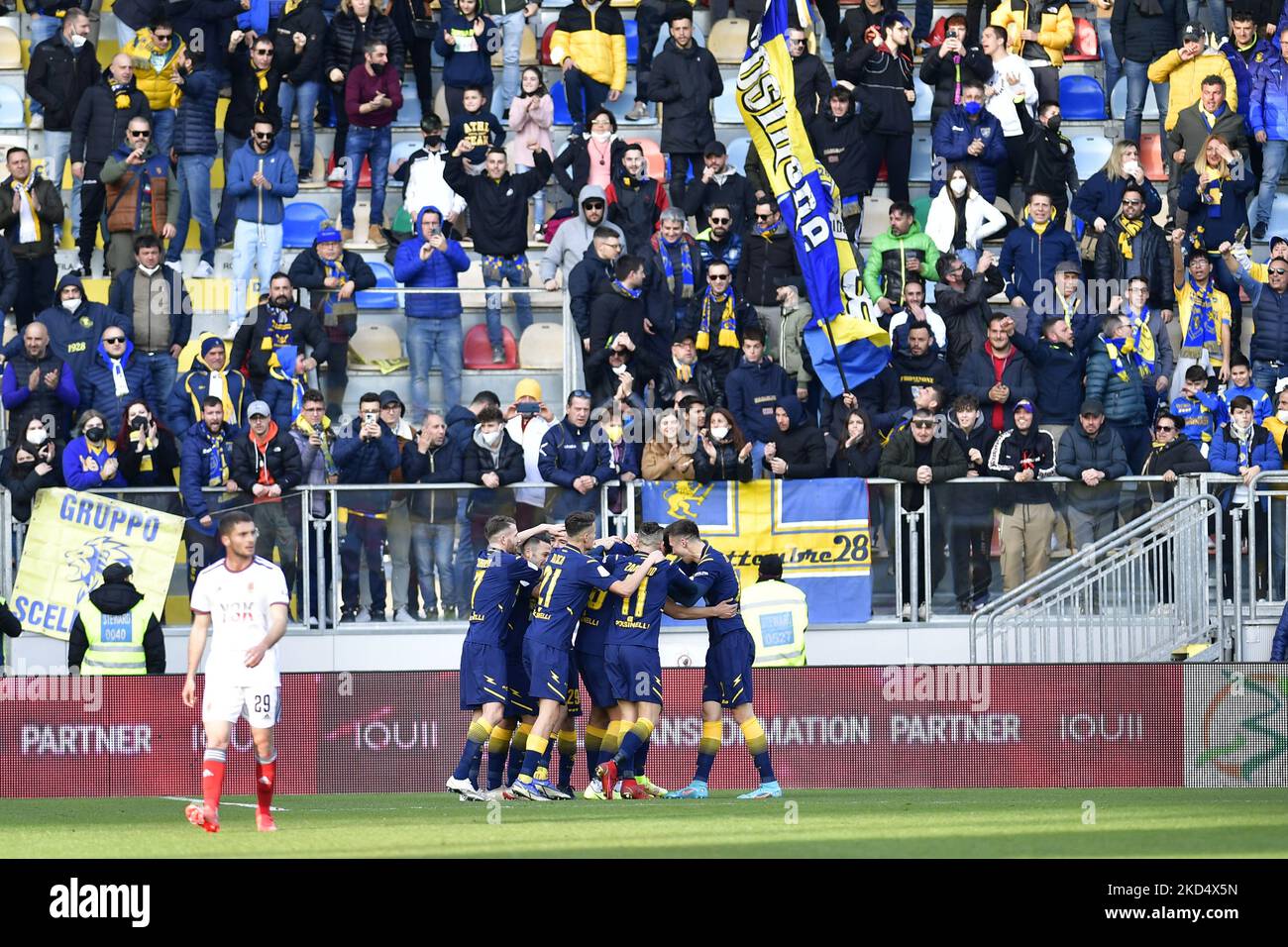 Frosinone calcio players exultation hi-res stock photography and images ...
