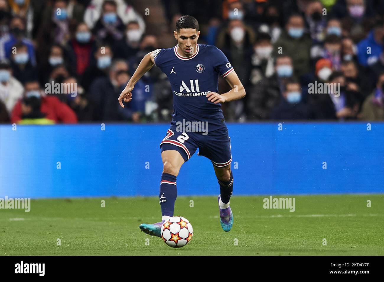 Achraf Hakimi of PSG during the UEFA Champions League Round Of Sixteen ...
