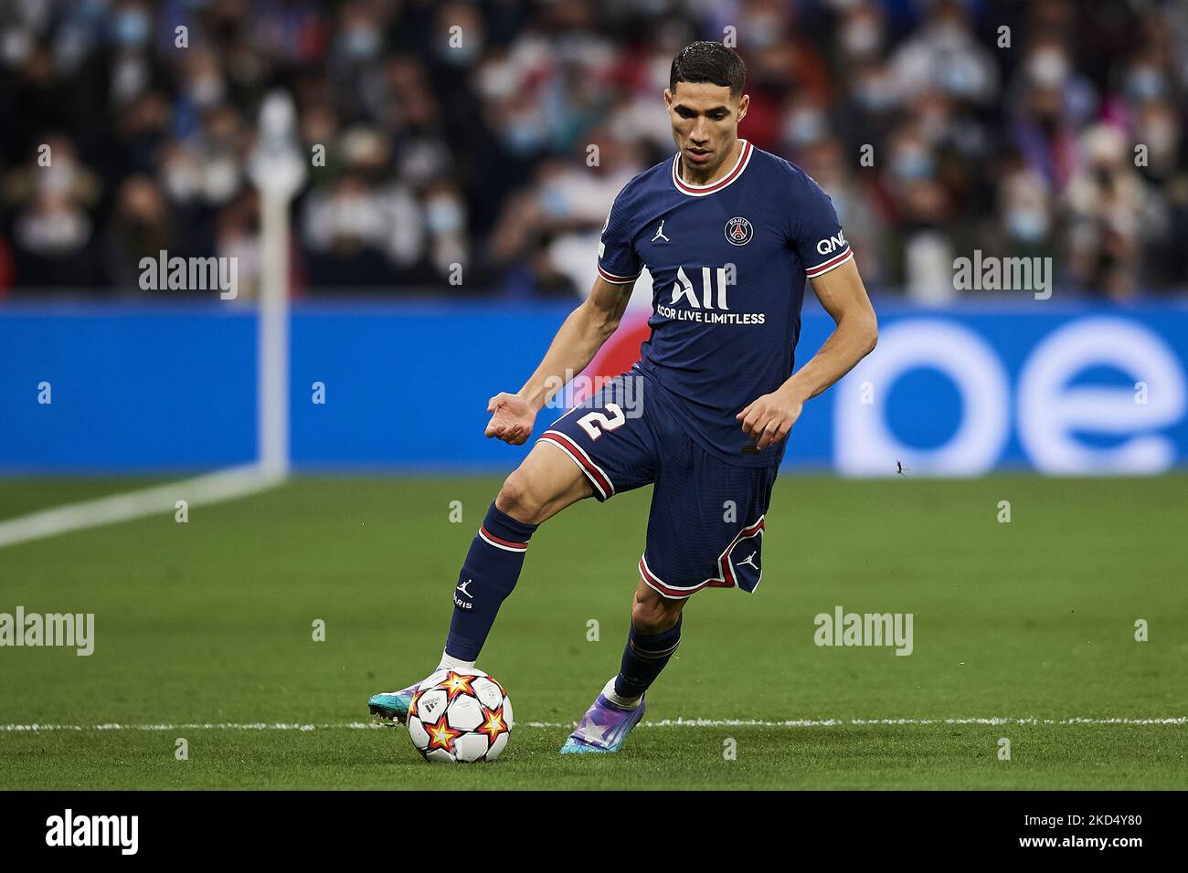 Achraf Hakimi of PSG during the UEFA Champions League Round Of Sixteen ...