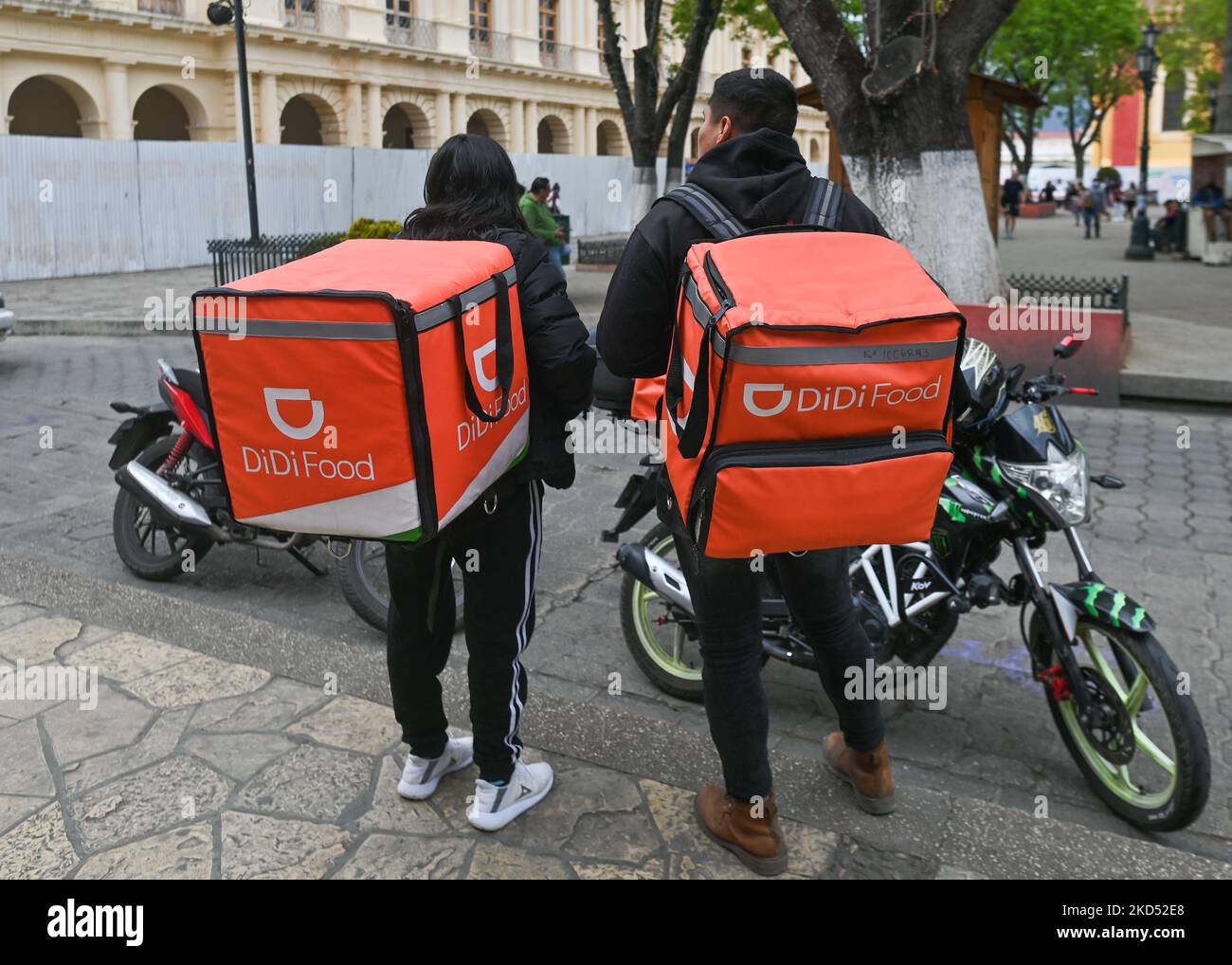 Didi food delivery couriers hi-res stock photography and images - Alamy