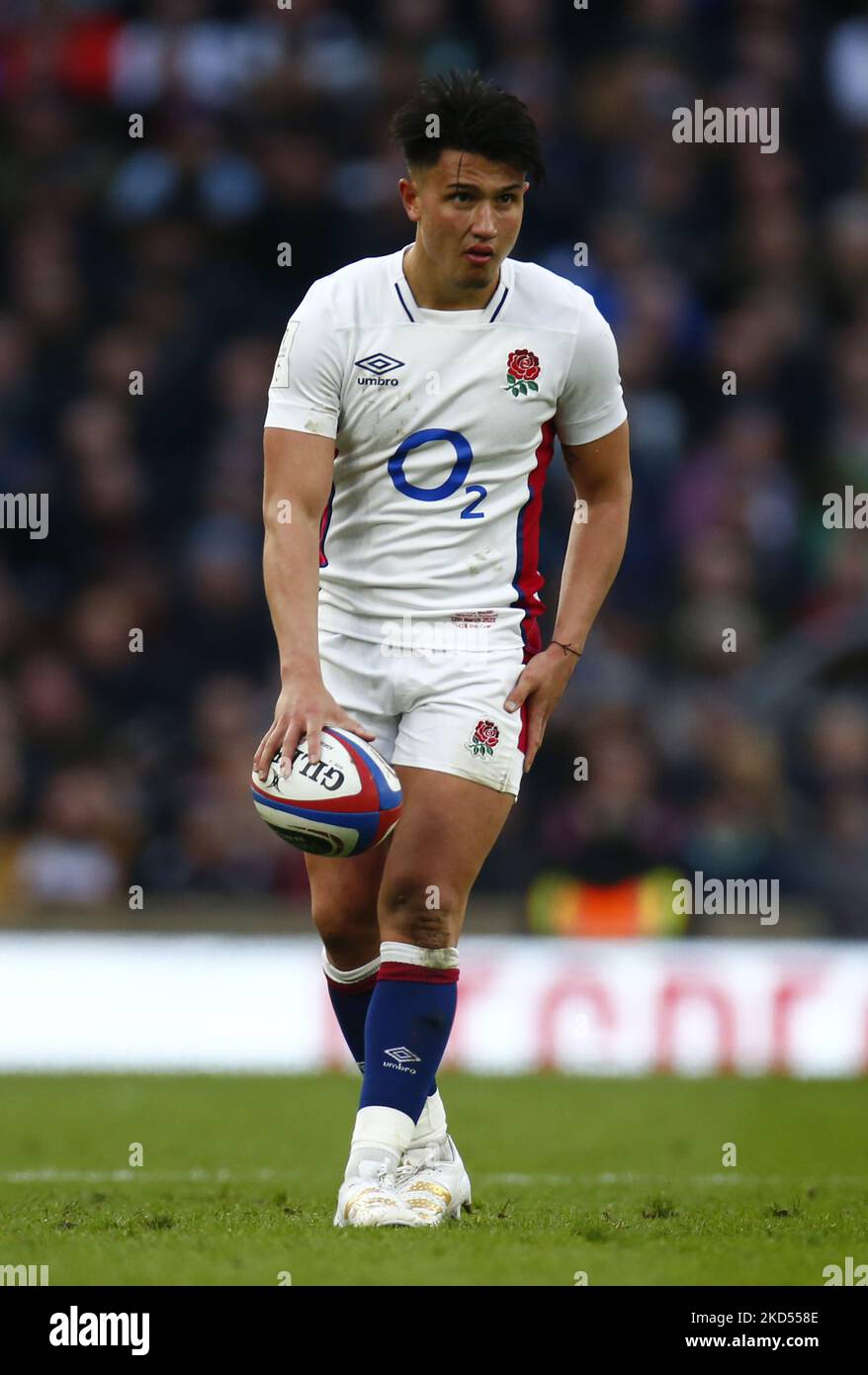 Marcus Smith of England during Guinness six Nations match between ...