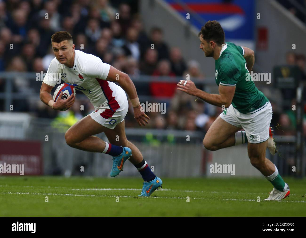 Herry Slade of England during Guinness six Nations match between ...