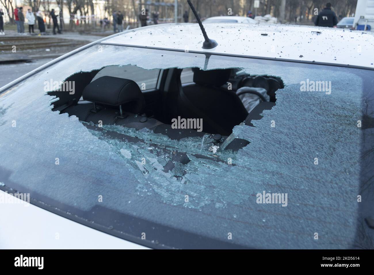 Destroyed bus hi-res stock photography and images - Alamy
