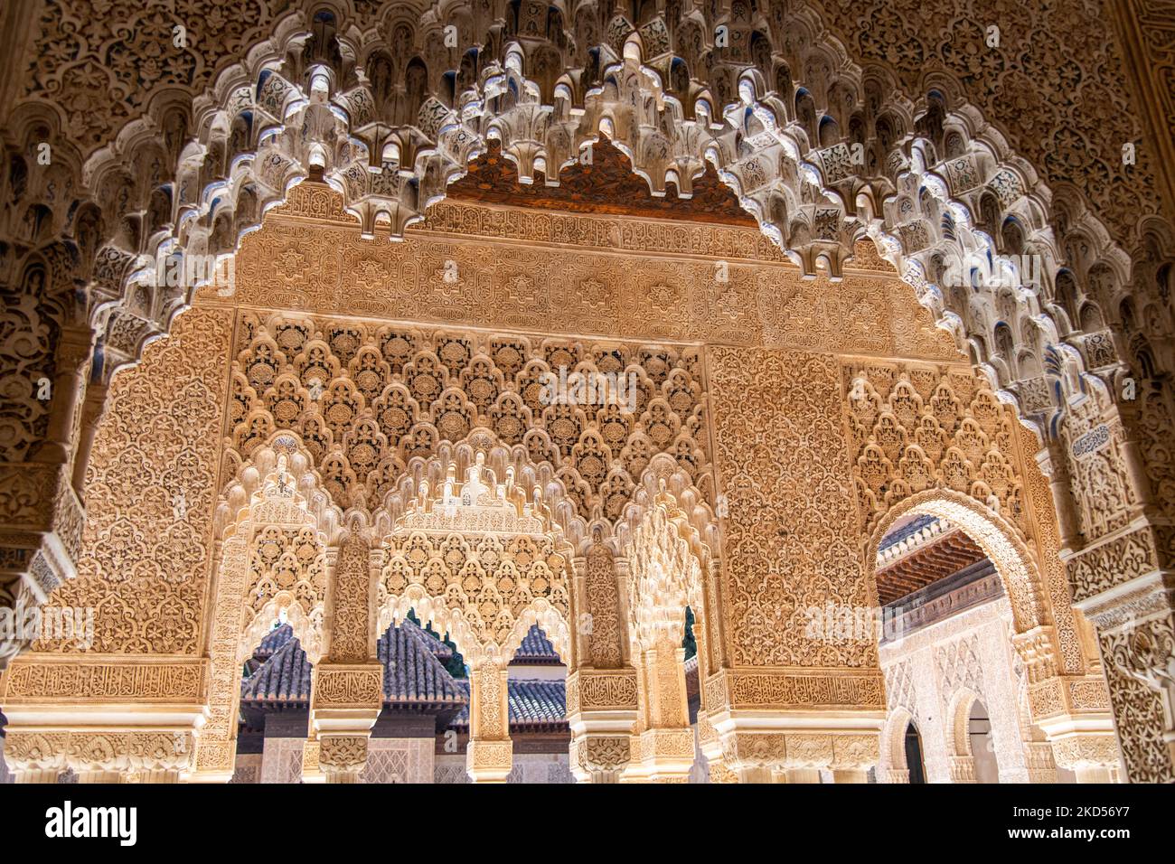Moorish calligraphy hi-res stock photography and images - Alamy