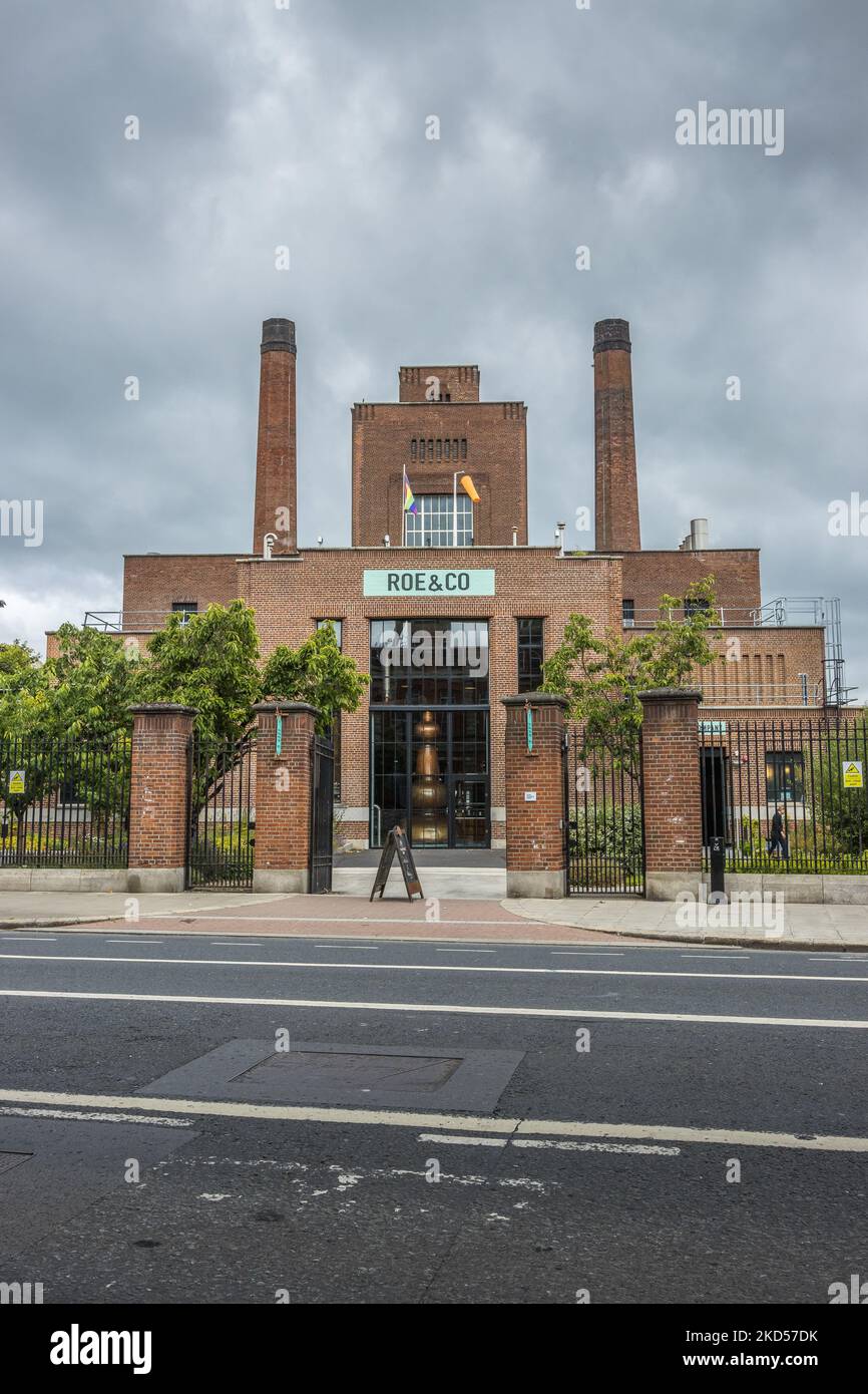 Roe distillery hi-res stock photography and images - Alamy