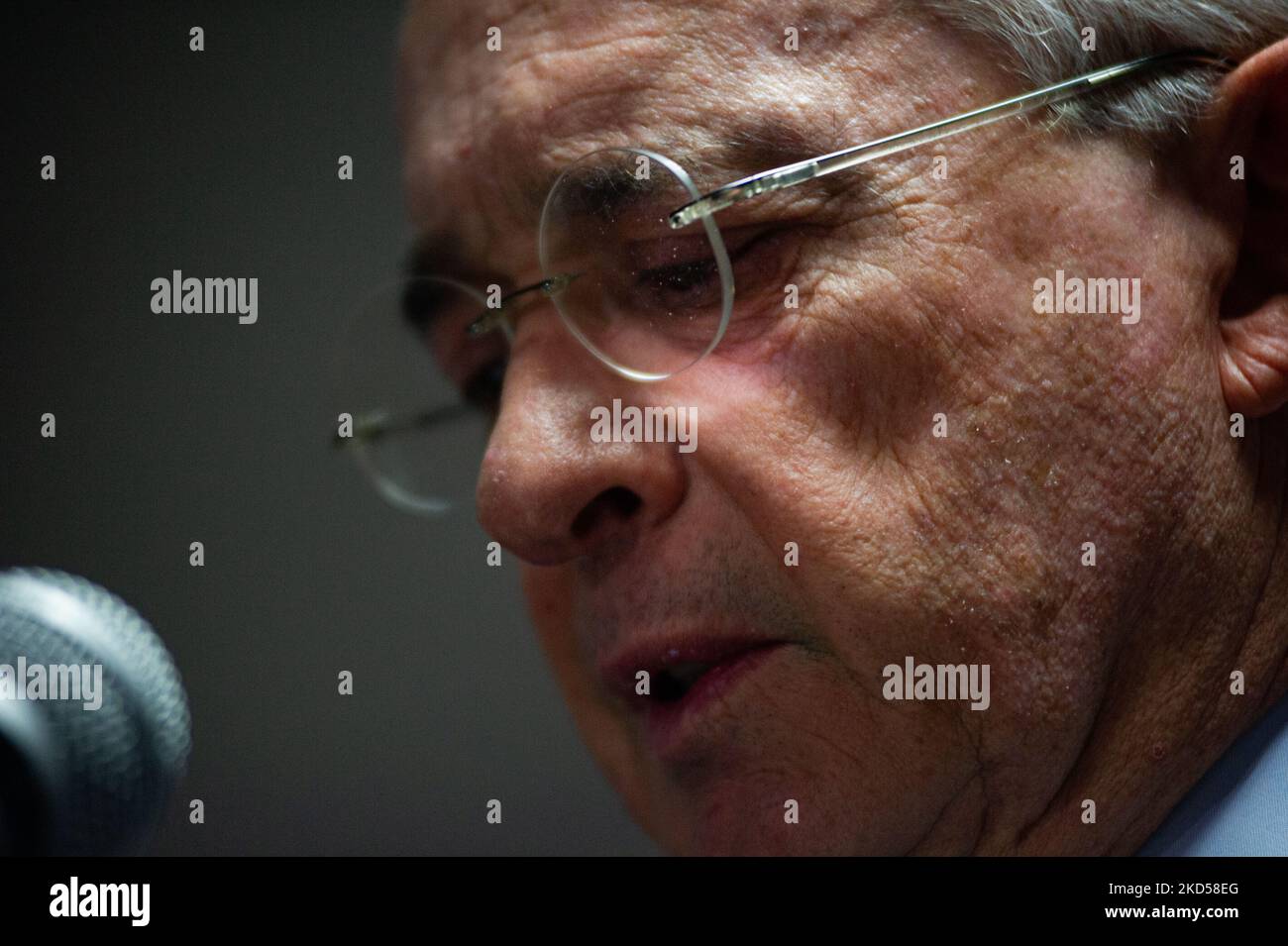 Presidente álvaro uribe hi-res stock photography and images - Alamy