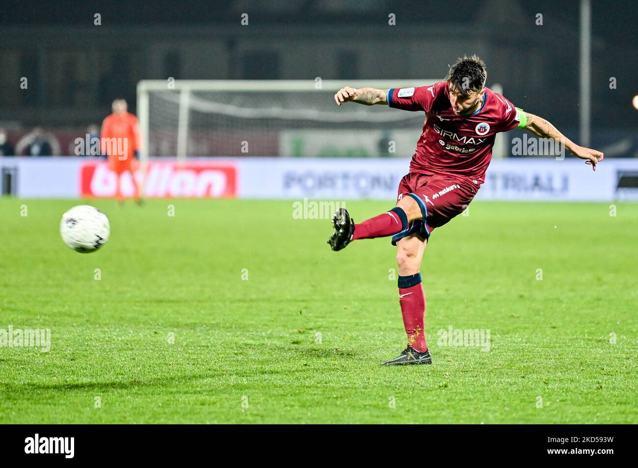 shoot of Simone Branca (AS Cittadella) during the Italian soccer Serie ...
