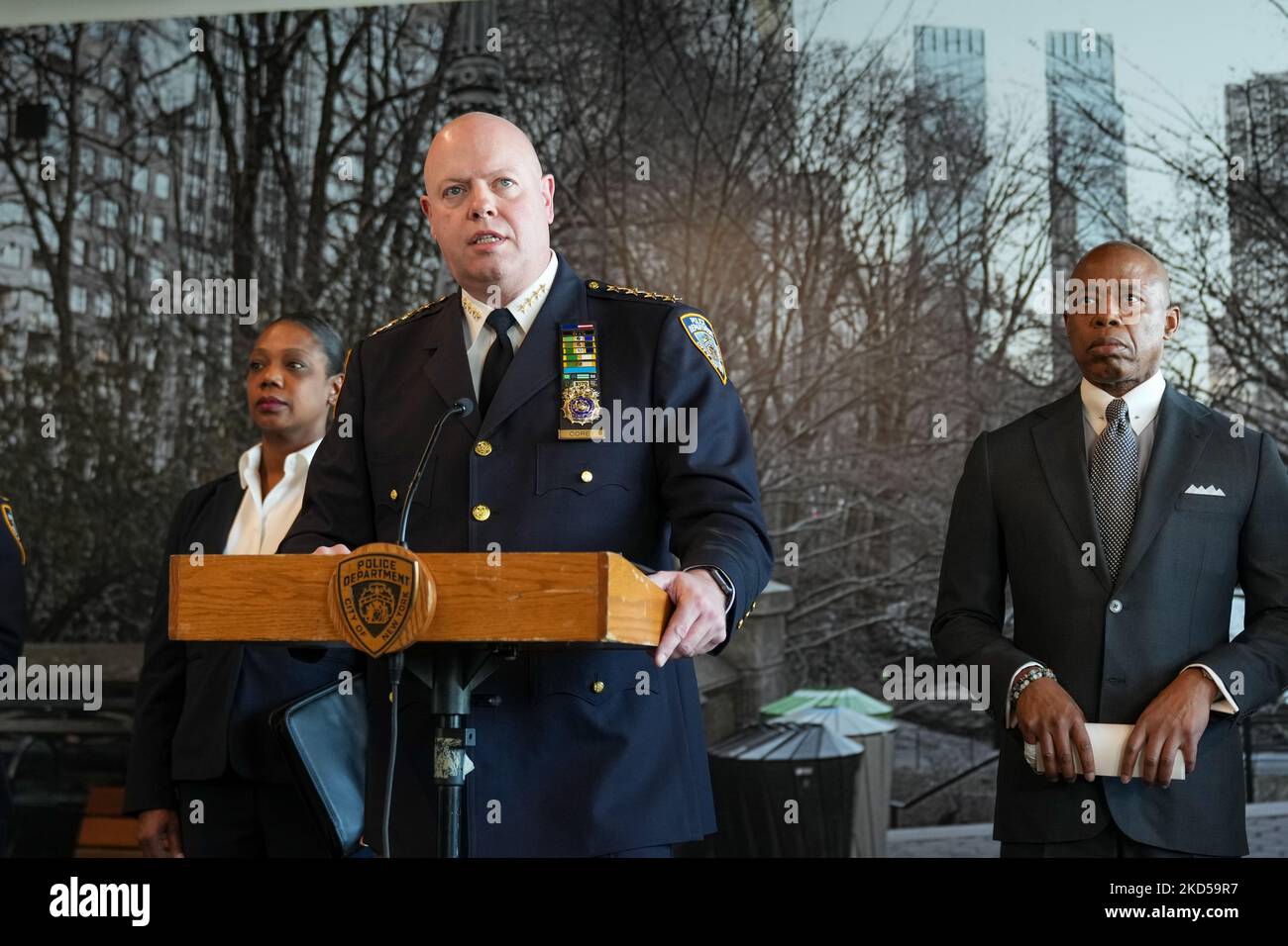 Nypd police chief hi-res stock photography and images - Alamy