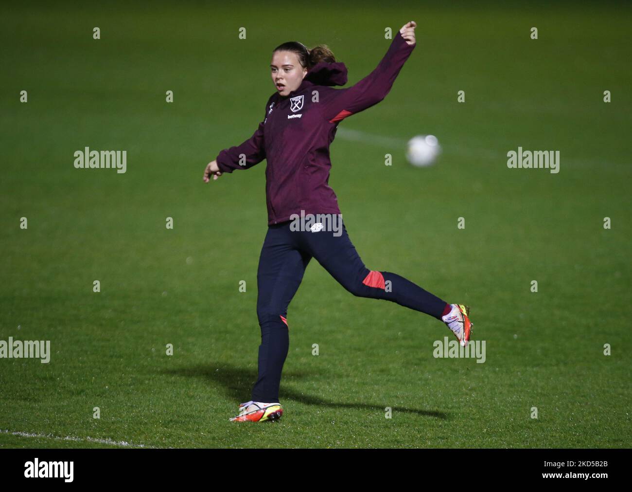 Emma Snerle of West Ham United WFC during the pre-match warm-up during ...