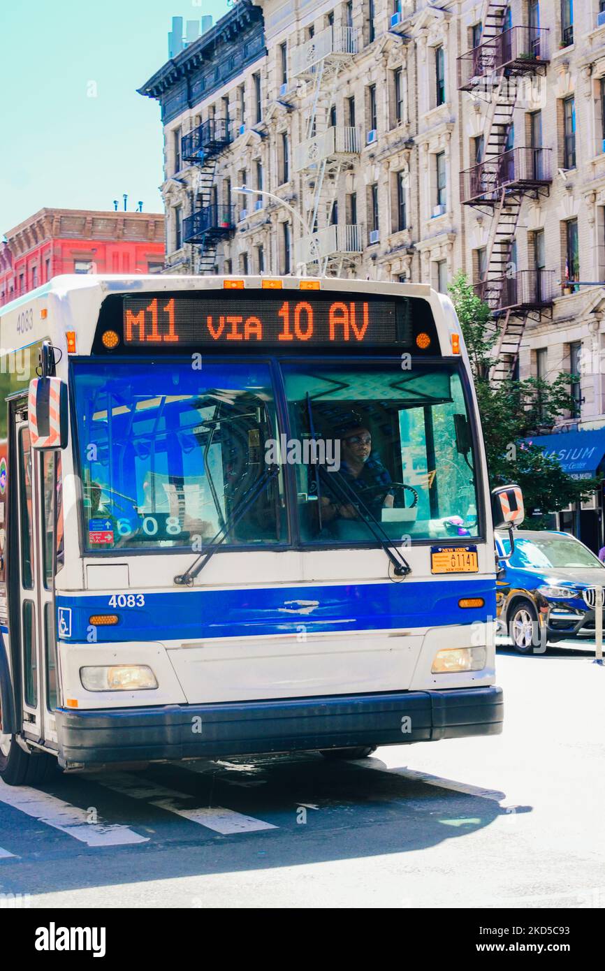 Driving on city streets hi-res stock photography and images - Alamy