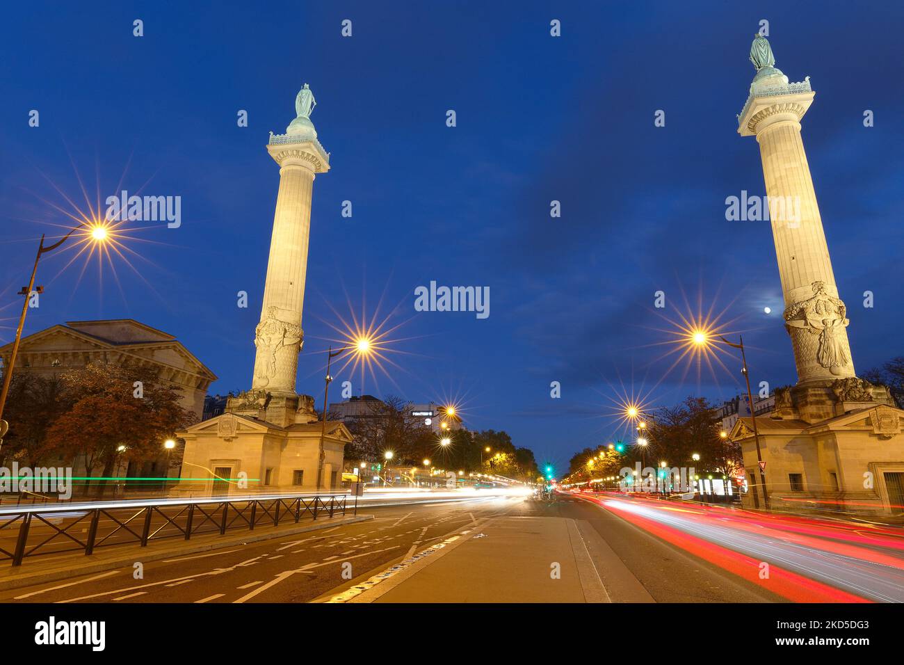 Columns of trône hi-res stock photography and images - Alamy