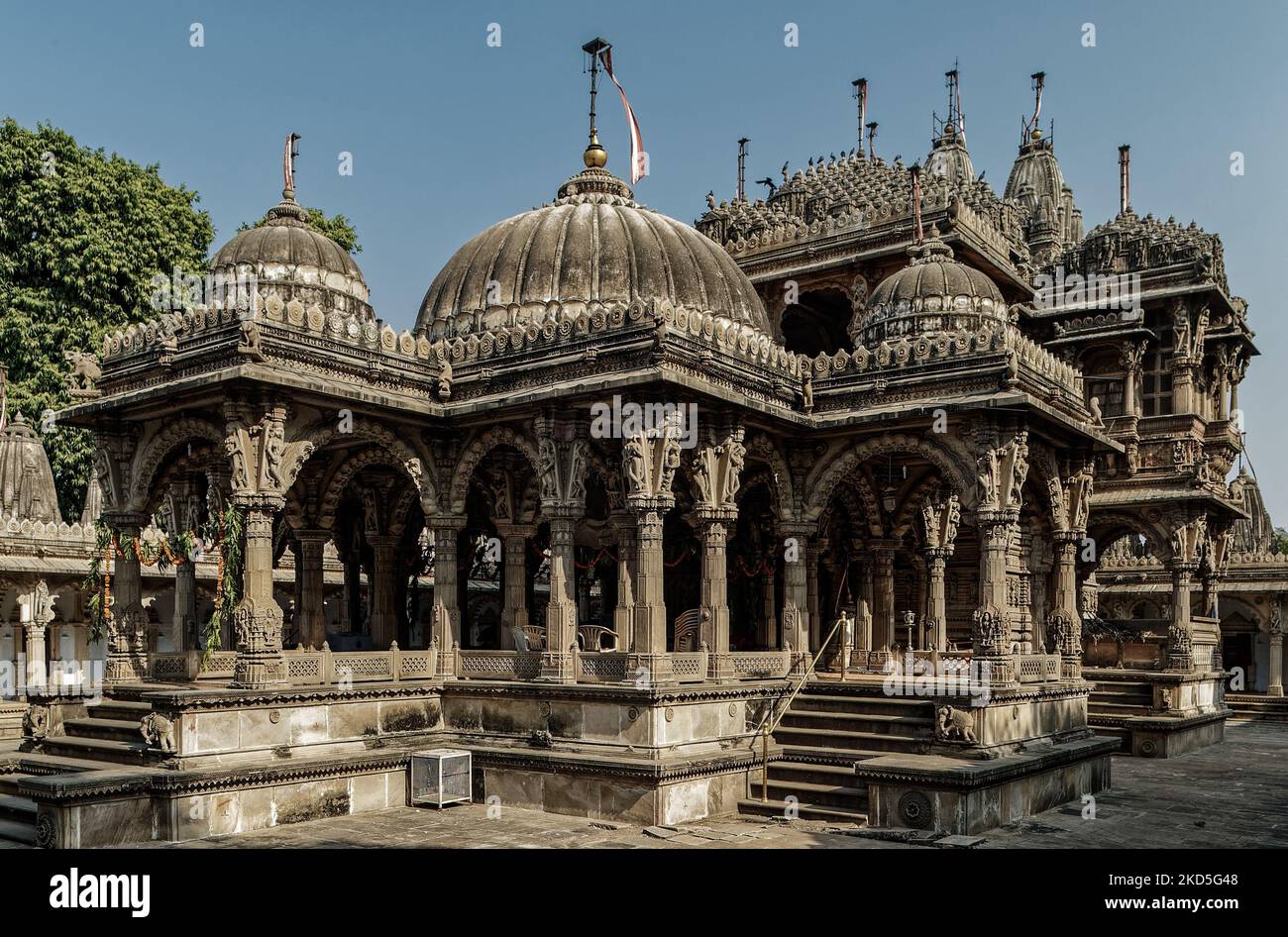 12 16 2007 Extiriar of Hathisingh Jain temple, The temple blends the ...