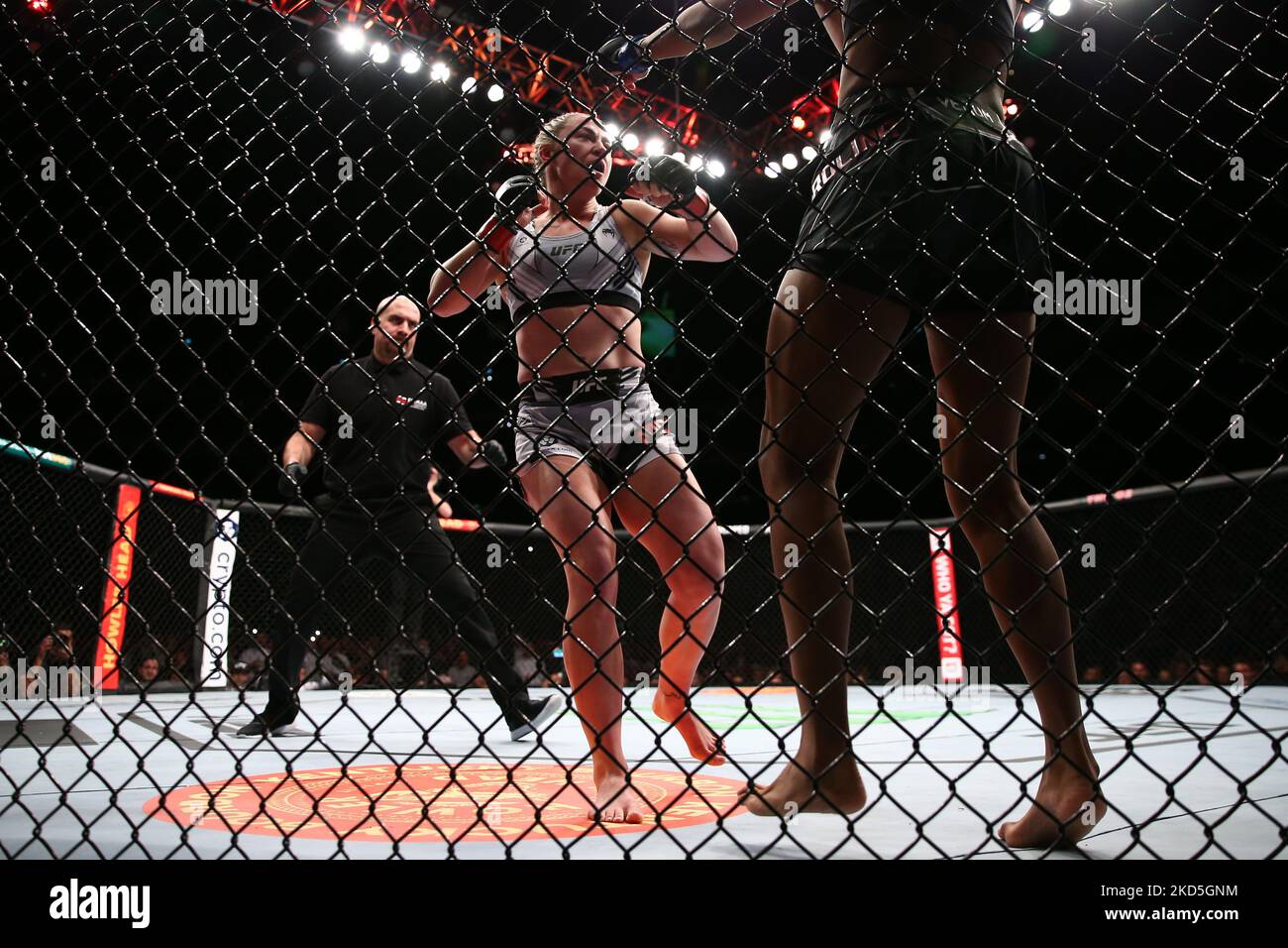 Molly mccann ufc hi-res stock photography and images - Alamy