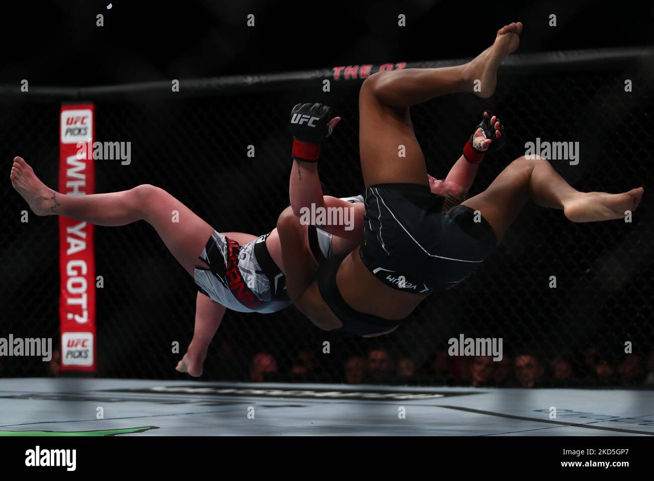 Molly mccann ufc hi-res stock photography and images - Alamy