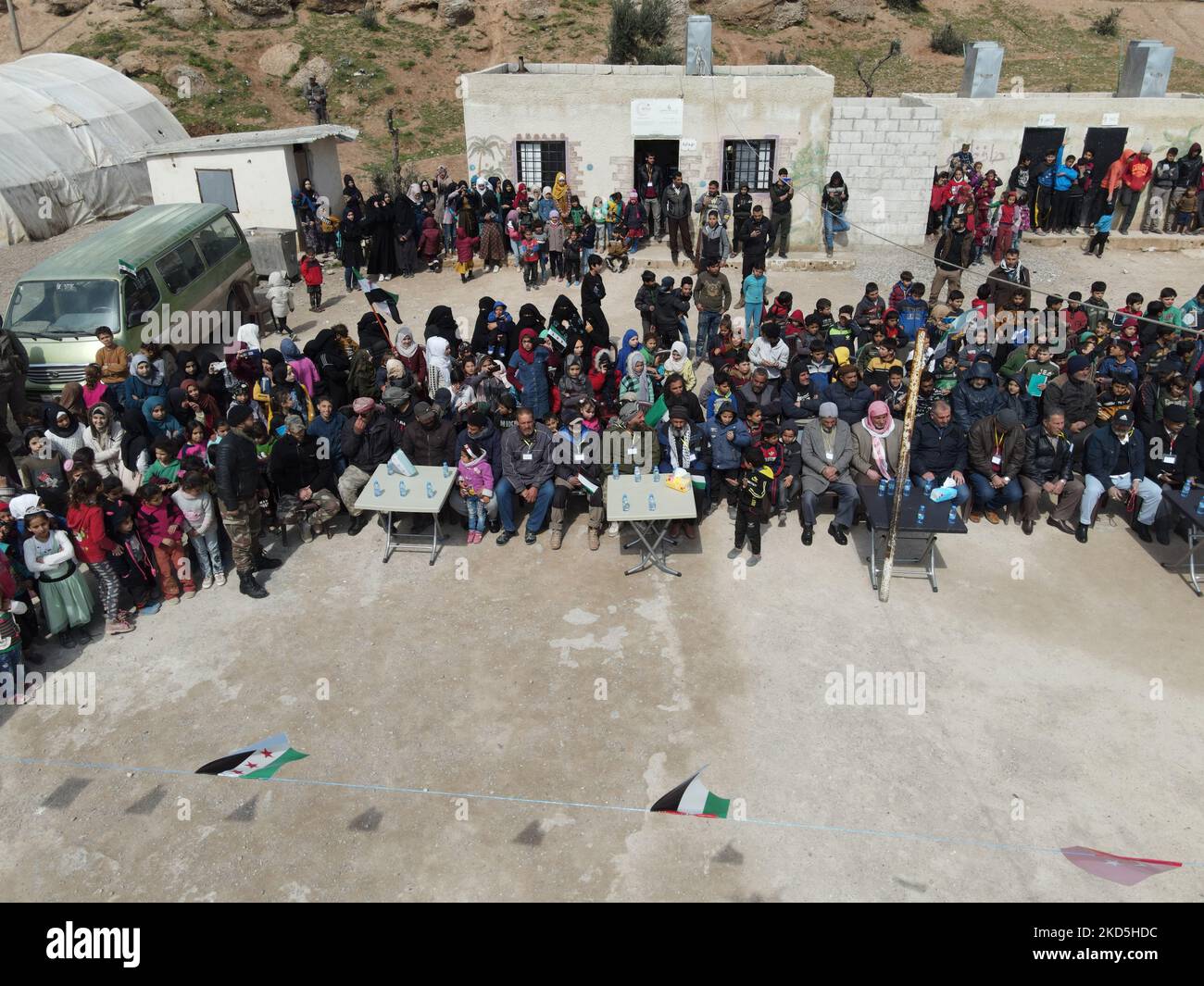 Palestinians and Syrians from the occupied Golan live in the camps of ...