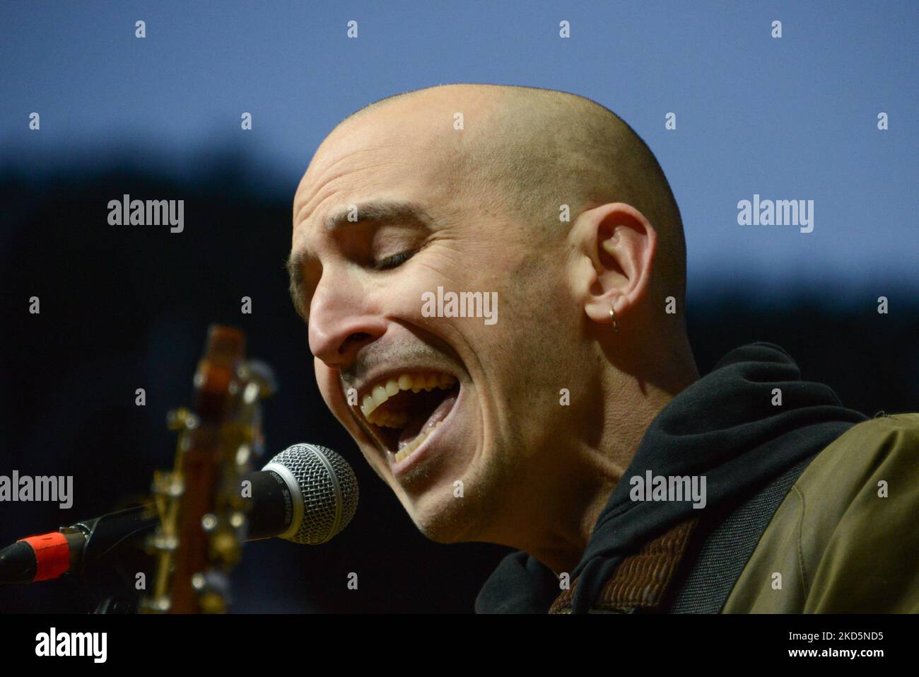 Giovanni Truppi, artist during the News "Together for Peace", anti-war ...