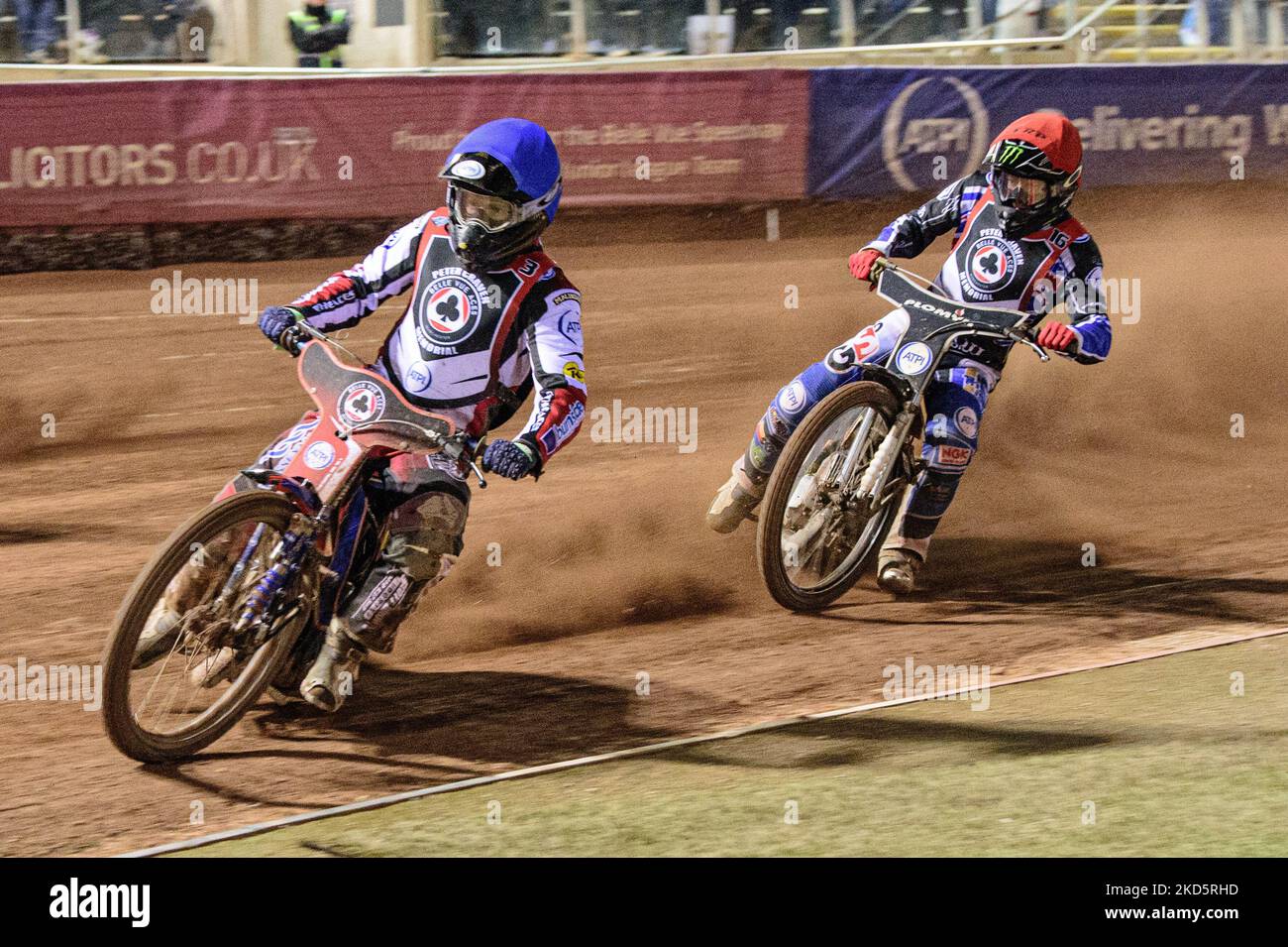 Brady Kurtz (Blue) leads Dan Bewley (Red) during the ATPI Peter Craven ...