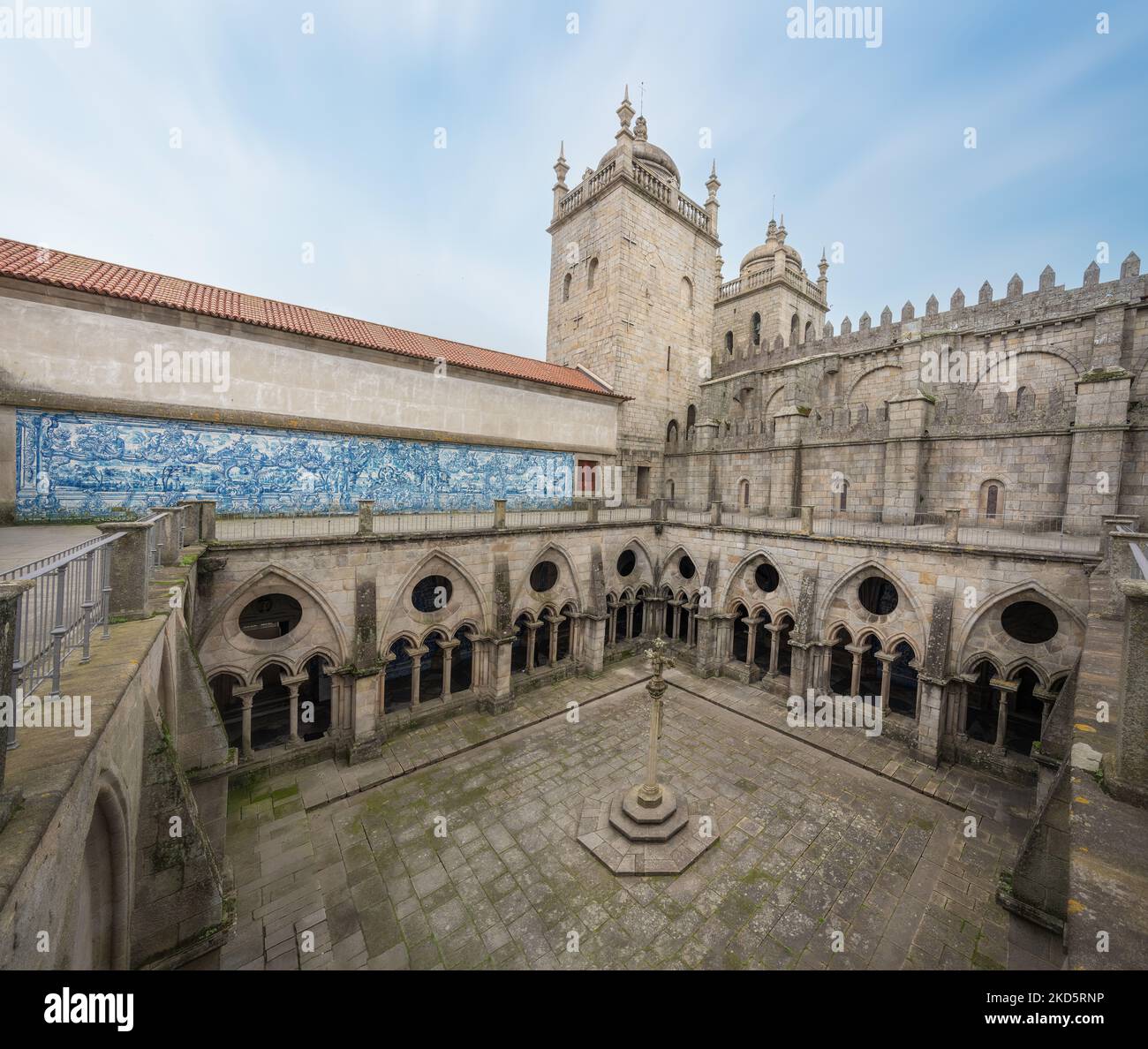 Gothic Cloisters of Se do Porto Cathedral - Porto, Portugal Stock Photo ...