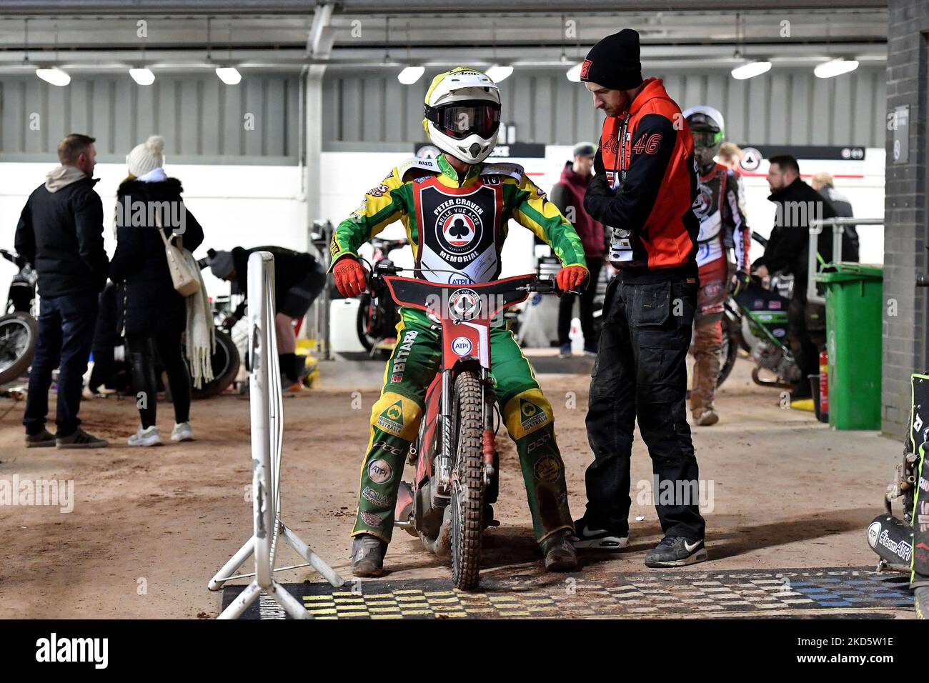 Peter craven memorial trophy hi-res stock photography and images - Alamy