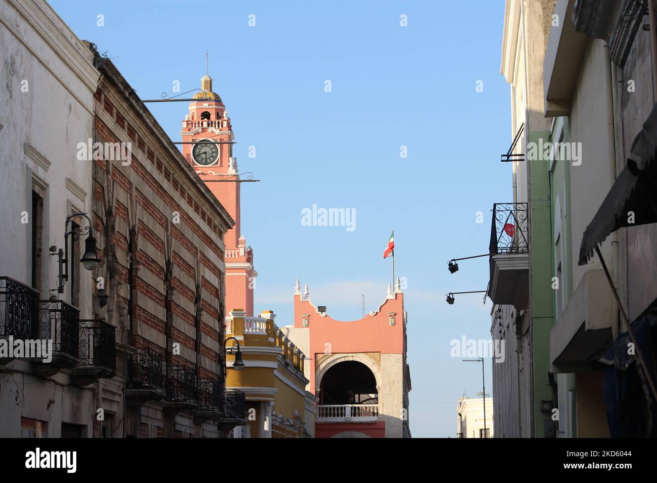 Downtown plaza merida hi-res stock photography and images - Alamy