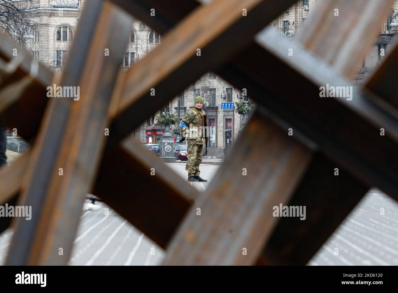 Ukraine war checkpoint with blockades hi-res stock photography and ...