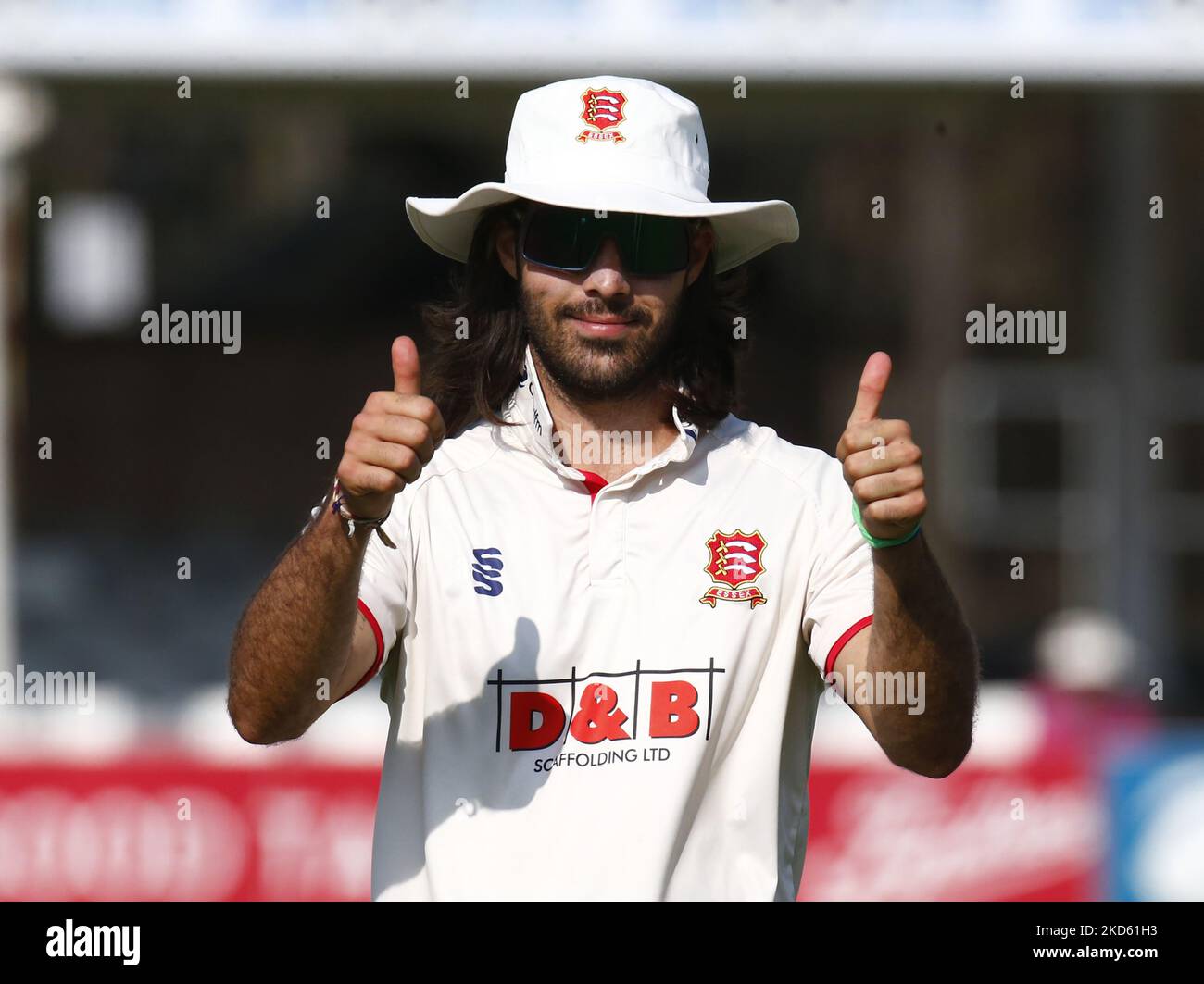 : Essex's Shane Snater gives Thumps up for new season during an Essex ...
