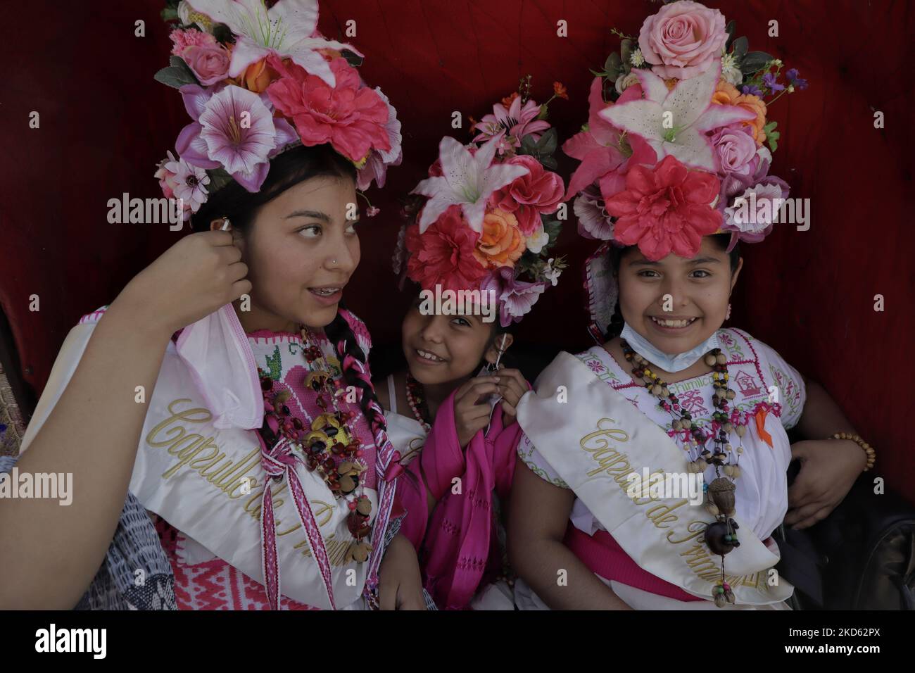 Native women of Xochimilco representing the Most Beautiful Flower of ...
