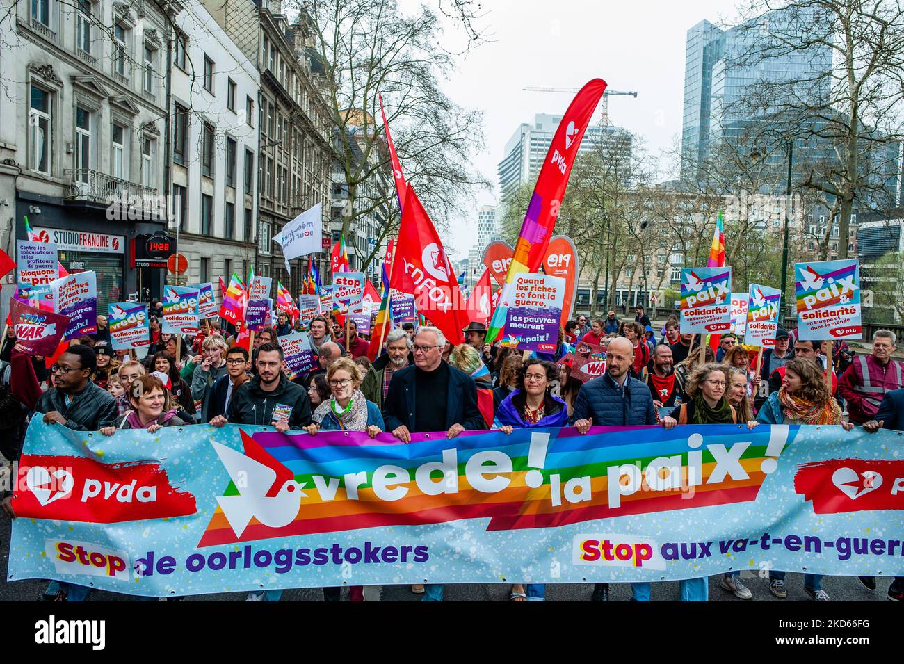 People are shouting slogans against the war, during the National peace ...
