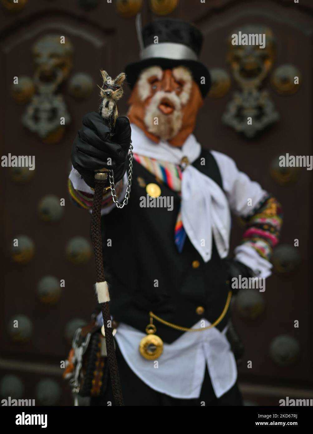 The Chuto Jaujino, a character that integrates the dance of the ...