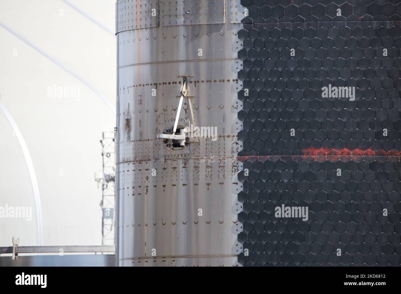 Details of SpaceX new Starship's TPS, a network of hexagonal heat ...