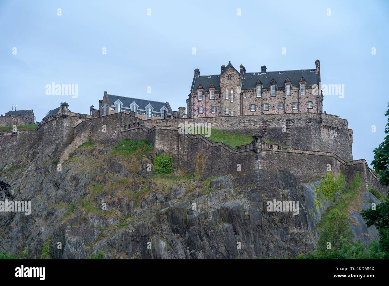North walls edinburgh castle hi-res stock photography and images - Alamy
