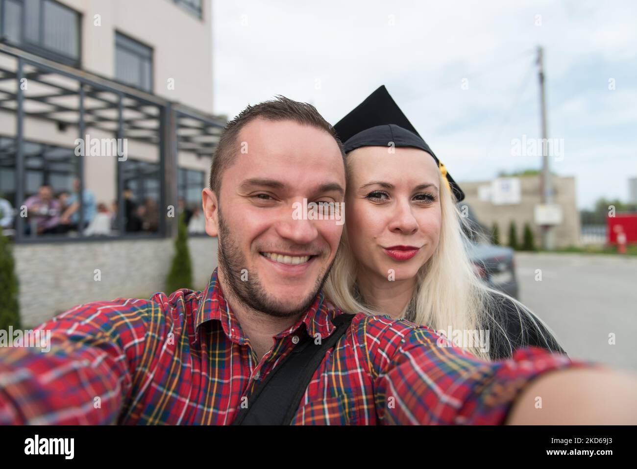 Portrait man wearing graduation cap hi-res stock photography and images ...
