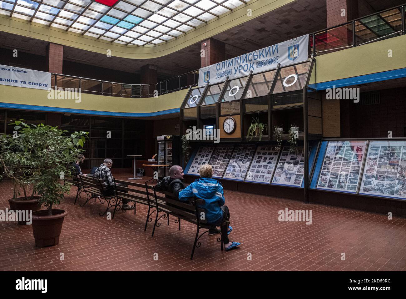 Russian tv set hi-res stock photography and images - Alamy