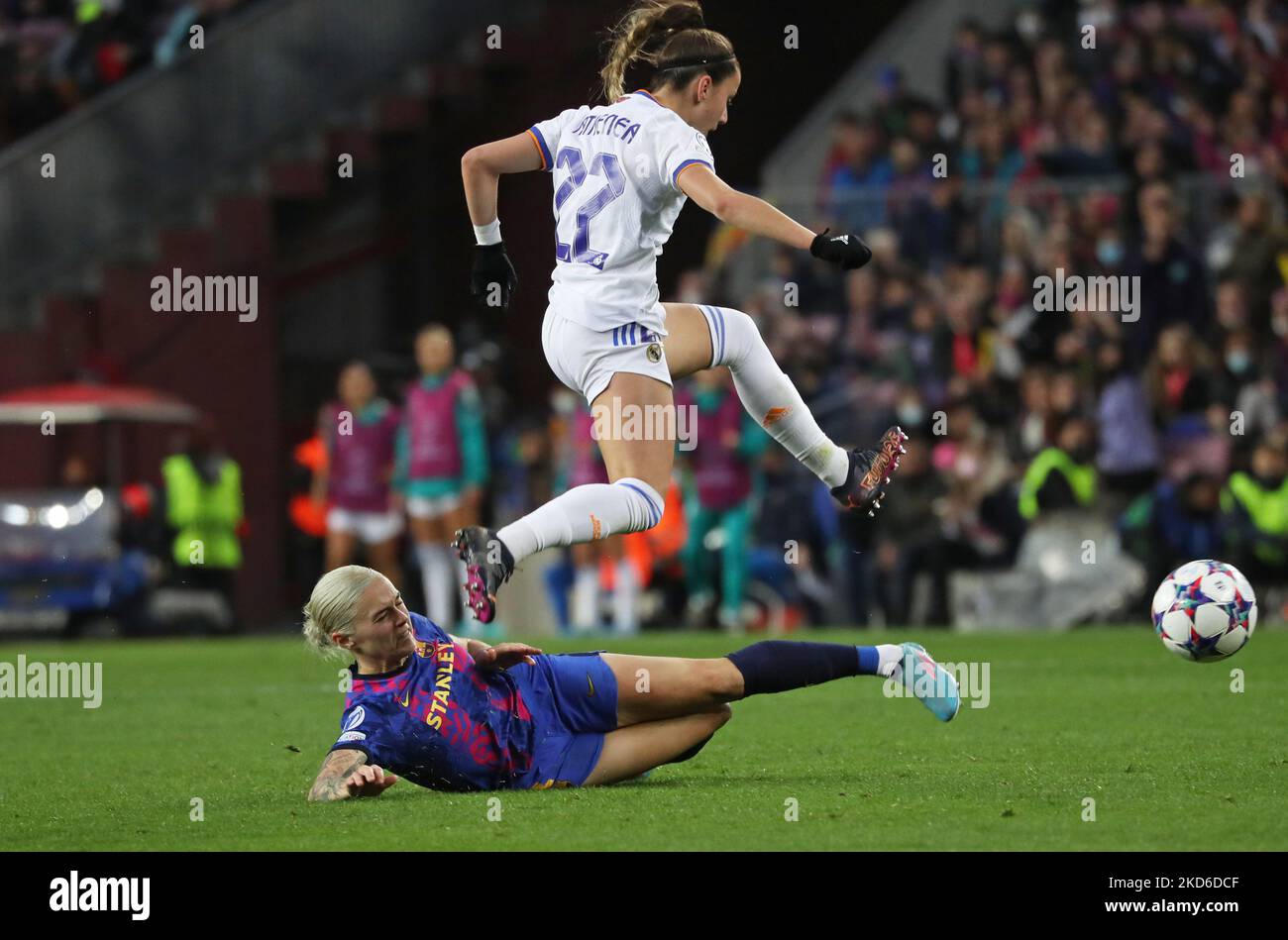 Athenea Del Castillo and Maria Leon during the match between Barcelona ...