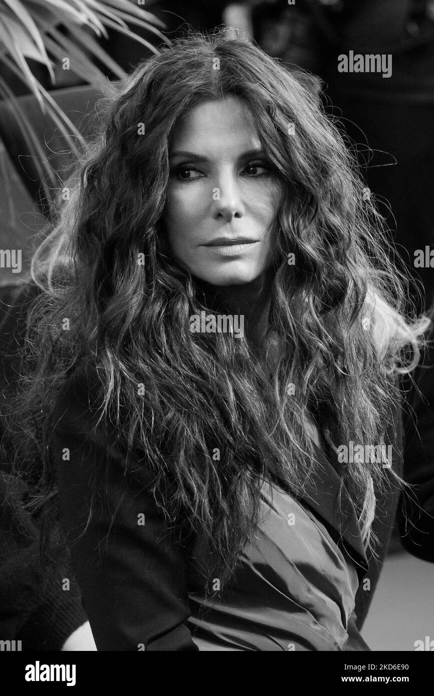 LONDON, UNITED KINGDOM - MARCH 31, 2022: Sandra Bullock attends the ...