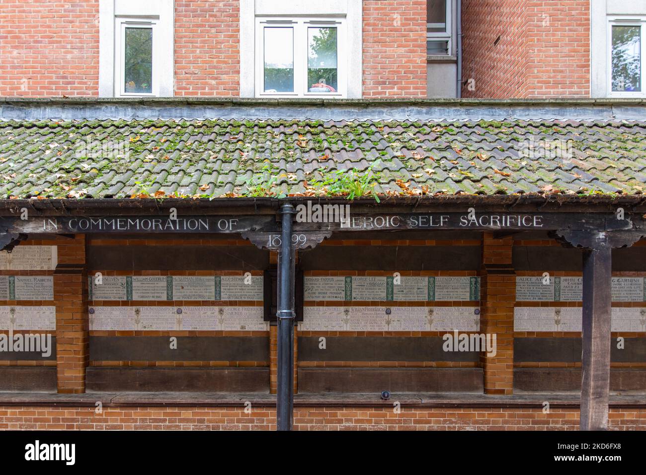 A beautiful shot of the Memorial to Heroic Self-Sacrifice monument in ...